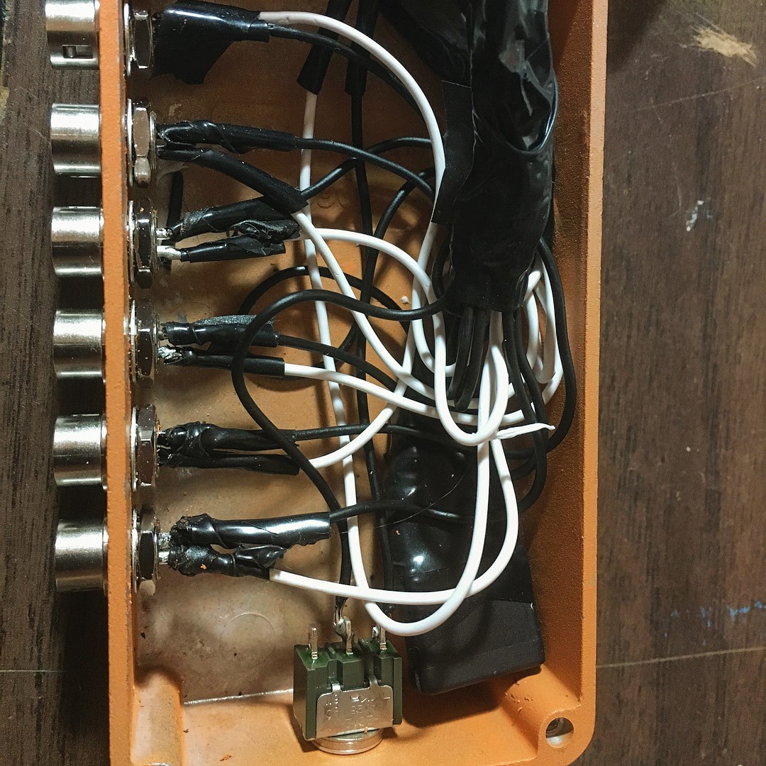 DIY Hirose Battery Power Distribution for Location Recording